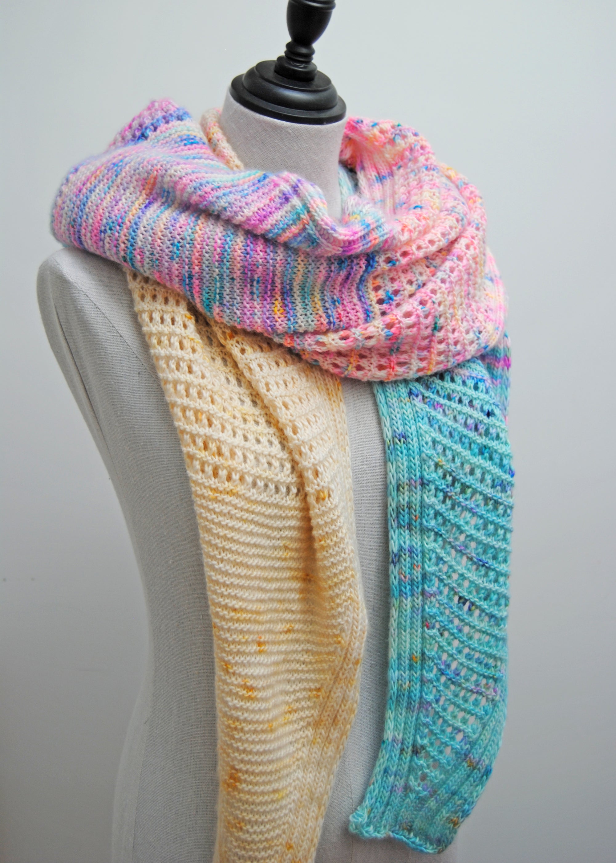Moon cloud shawl – Artemis Yarns